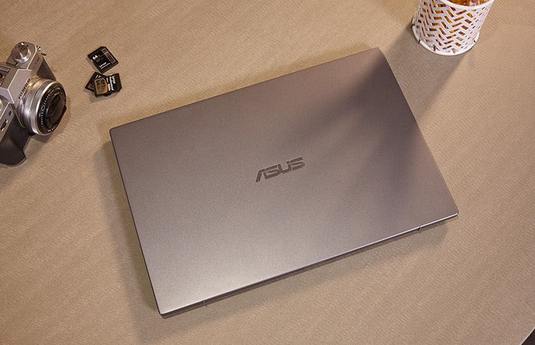 AsusPro B9440 - Full Review and Benchmarks | Laptop Mag