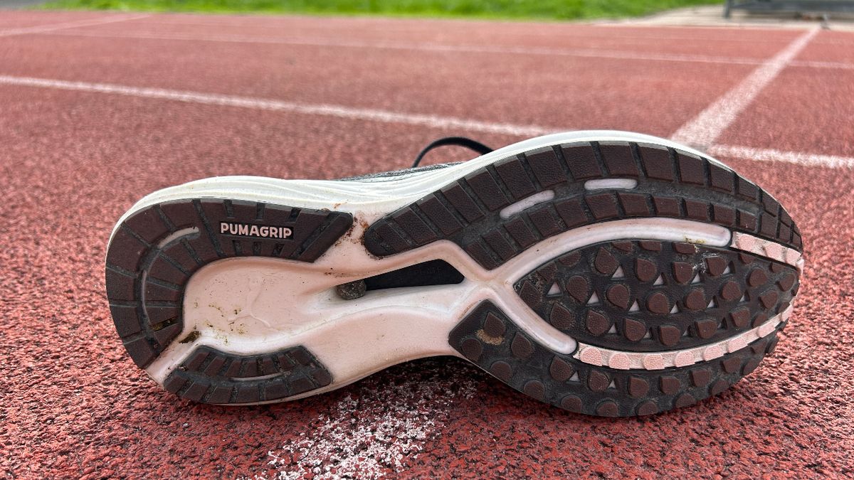 Puma Deviate Nitro 2 Review: A More Versatile Carbon Plate Running Shoe ...