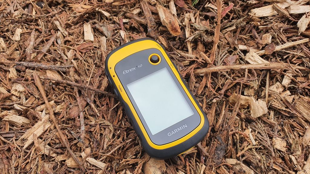 Garmin eTrex 10 outdoor GPS review: small and powerful, but limited | T3