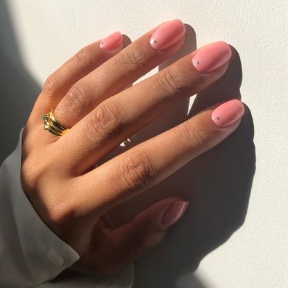 9 of the Best Light Nail Colours That Are Classy and Elegant | Who What ...