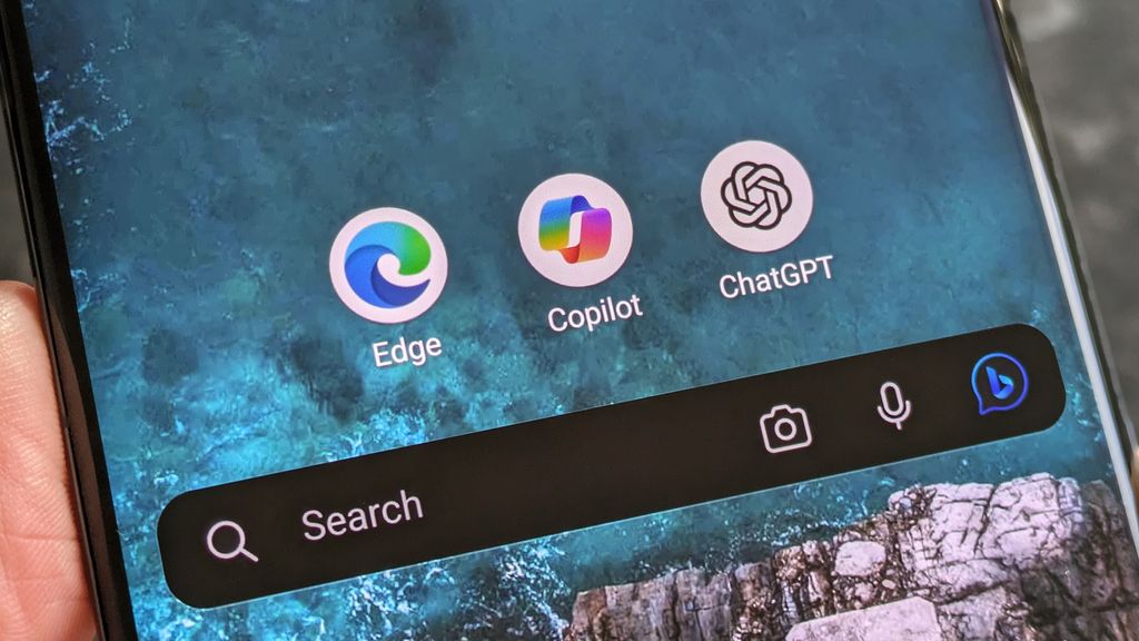 Microsoft Copilot (free) vs Copilot Pro | Windows Central