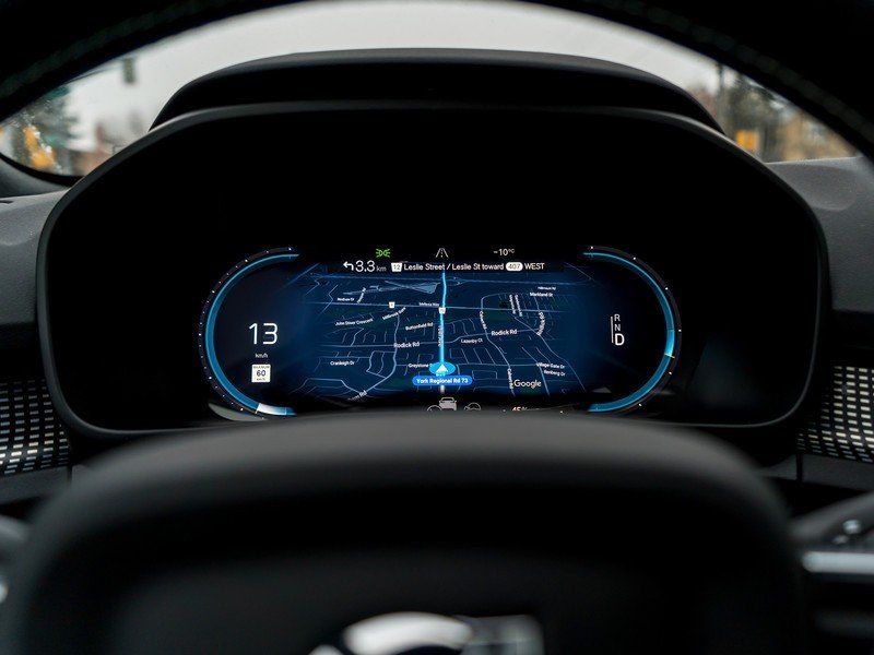 Android Automotive hands-on: Driving down a different path | Android ...