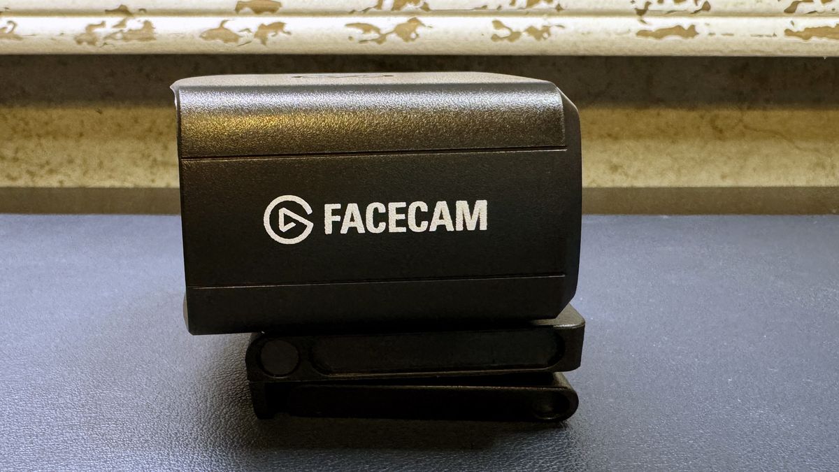 Elgato Facecam MK.2 Review: Uncompressed 1080p/60fps video, HDR, and a ...