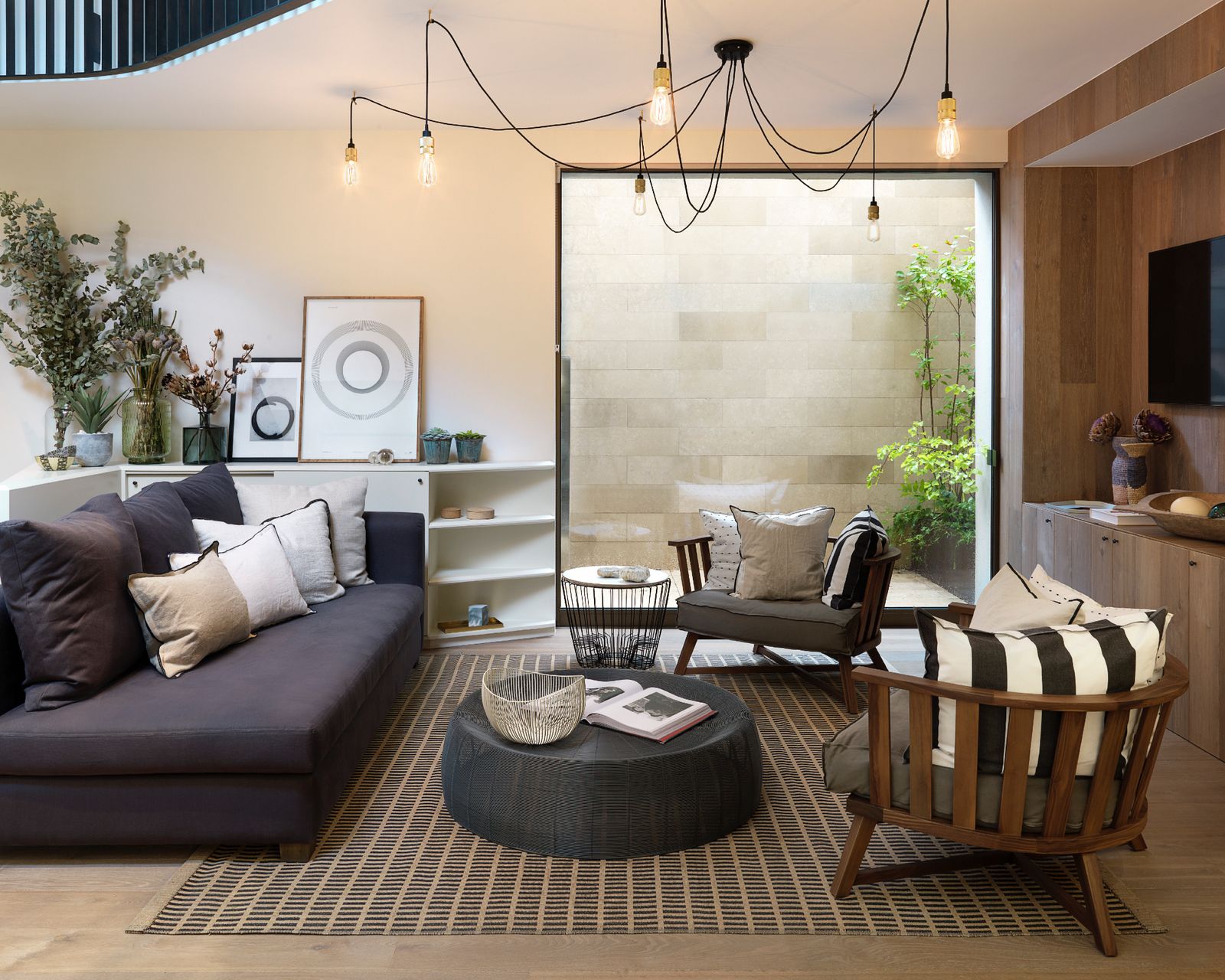 Living room furniture arranging mistakes: 7 ways to avoid bad layouts ...