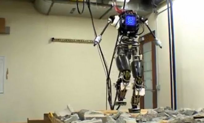 Watch the terrifying robot that won't be stopped by the government ...