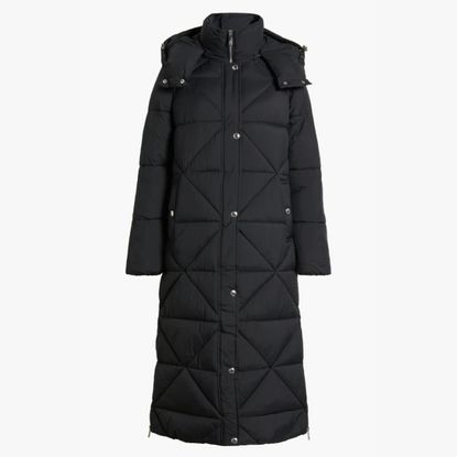 Demi Moore spends a 'snow day' in super padded North Face jacket and ...
