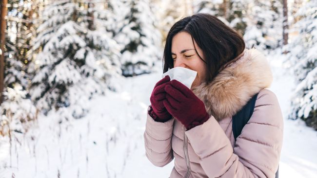 Why are you more likely to catch a cold in winter? | Live Science