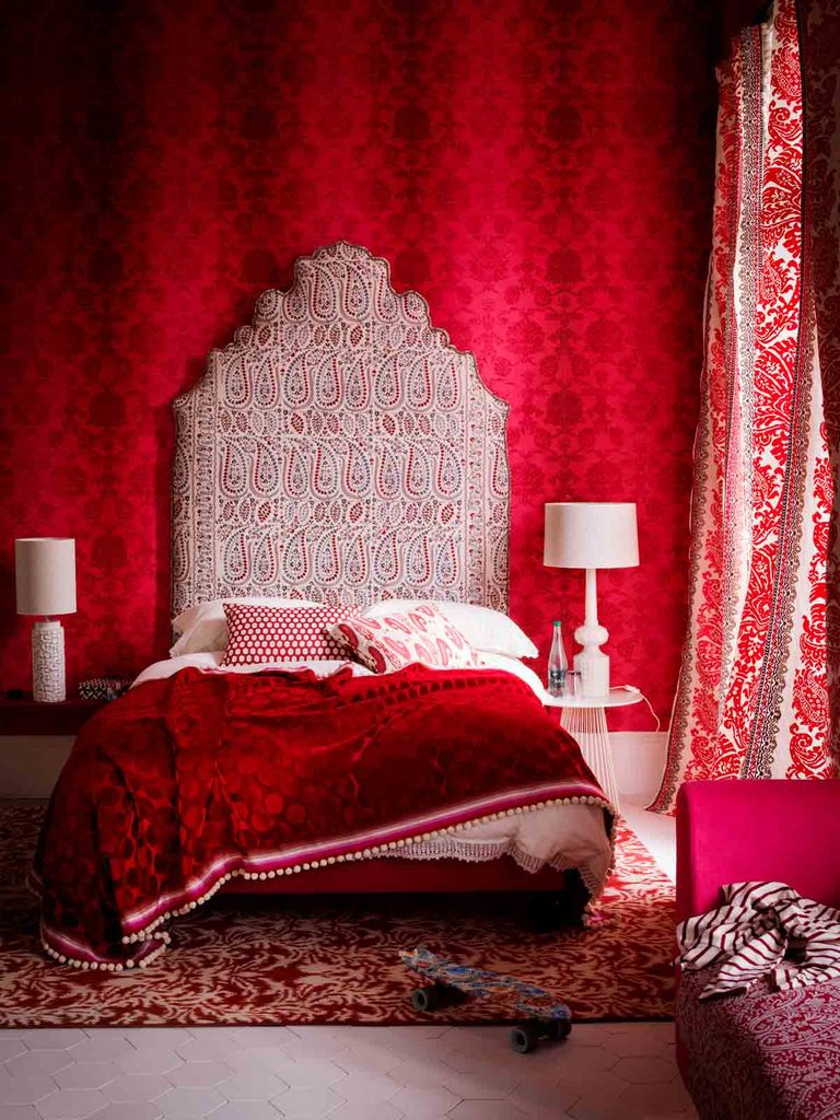Interior Design Trend 2018/2019: Decorating With Red