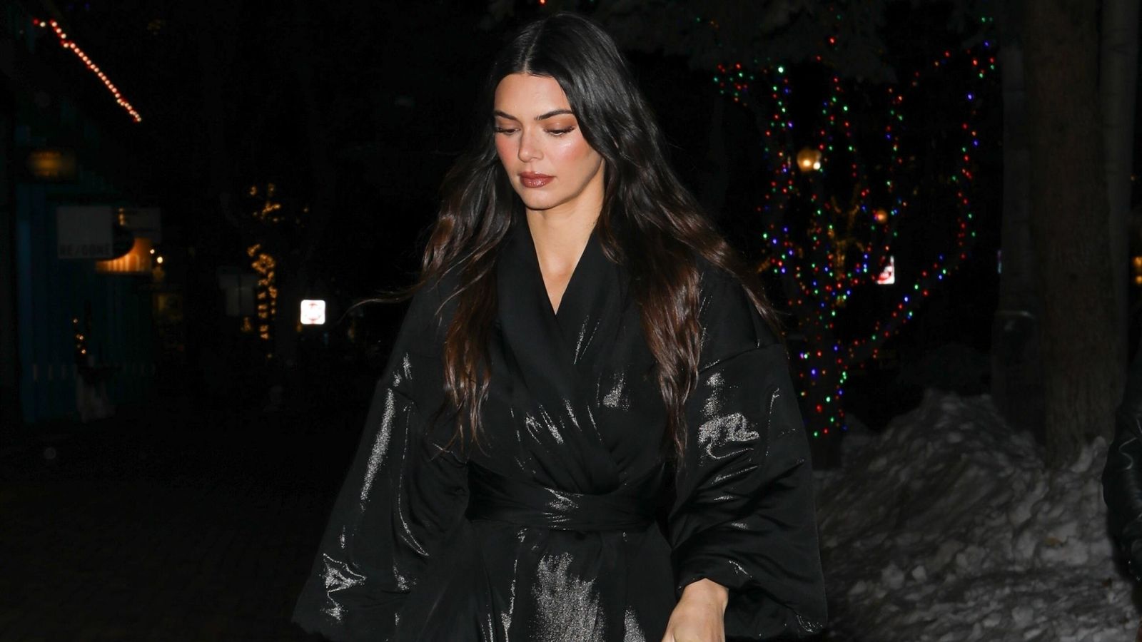 Kendall Jenner's Gothic Aprés Ski Style Was Unexpected for the ...