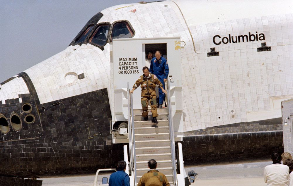 In photos: NASA's first space shuttle flight, STS-1 on Columbia: Page 2 ...