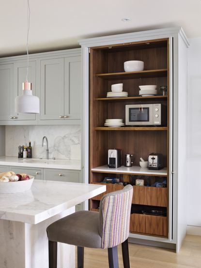 23 kitchen layout ideas: Clever ways to arrange cabinetry and configure ...