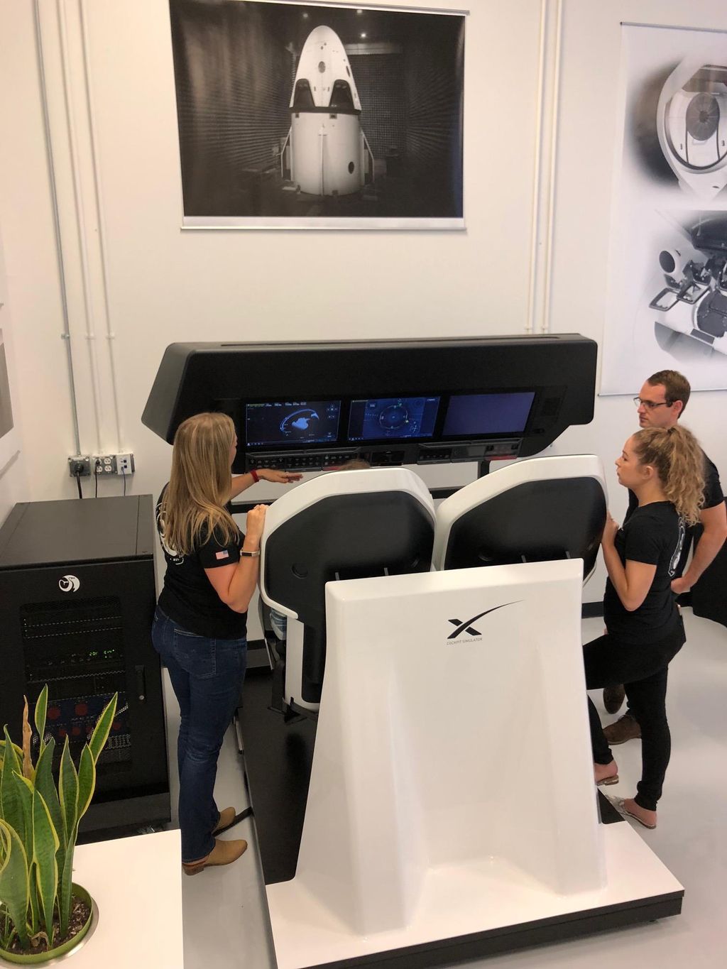 Step Inside SpaceX's New Crew Dragon Spaceship (Photos) | Space