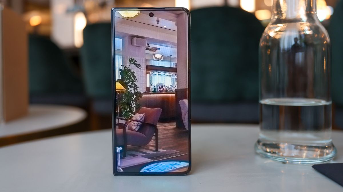 World's thinnest foldable phone: Honor Magic V2 launches in UK and ...