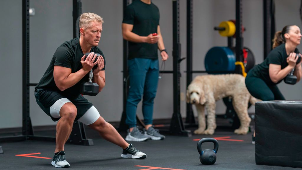 An Expert Trainer’s Two-Day Workout Split To Build Full-Body Muscle | Coach