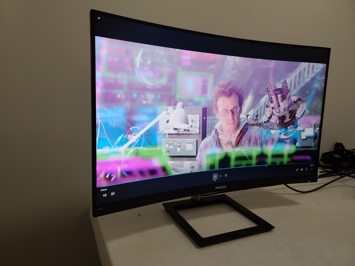 Phillips 328E1CA Review: Colorful, Feature-full | Tom's Hardware