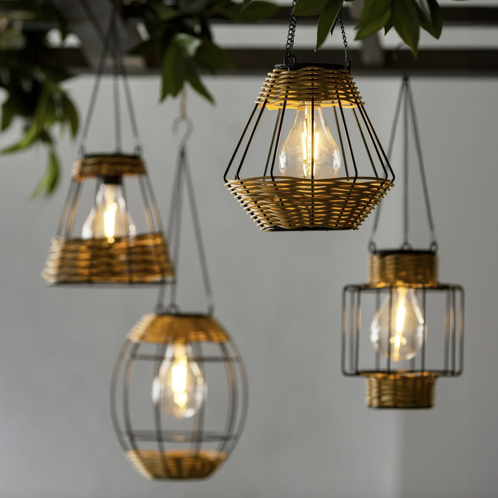 Best solar garden features to enhance your outdoor space | Homes and ...