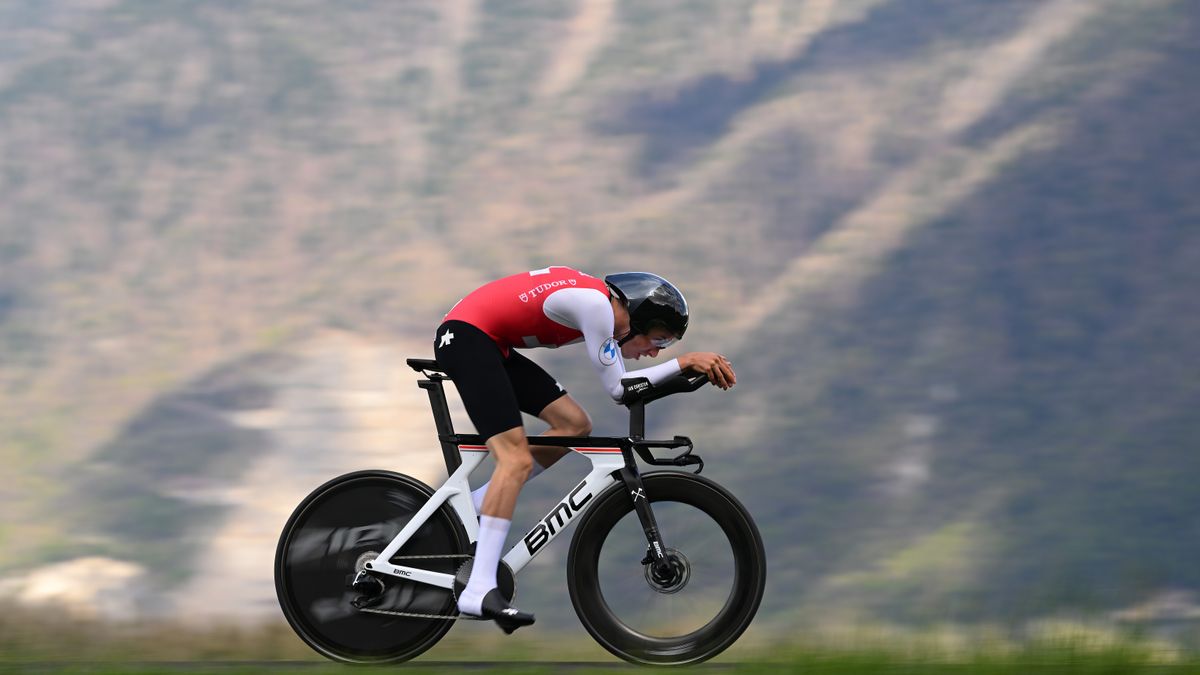 Unreleased BMC time trial bike spotted at Tour de Romandie prologue ...