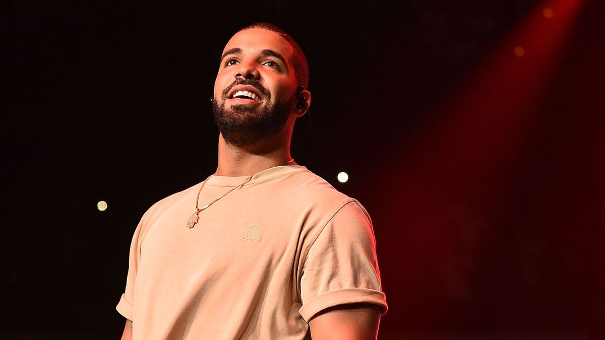 Drake's entryway is setting a Parisian chic trend for 2024