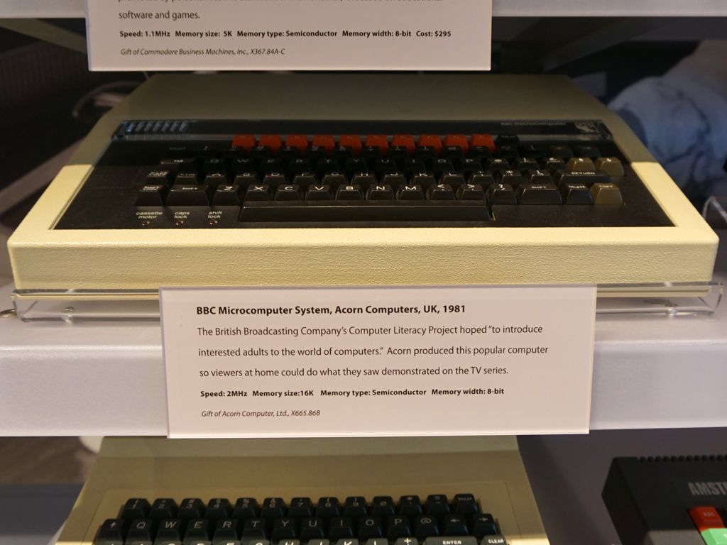 Intel 80386 And The Attack of The Clone PCs - Computer History Timeline