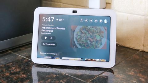 Amazon Echo Show 8 (3rd Gen) review: A better Alexa smart display | Tom ...