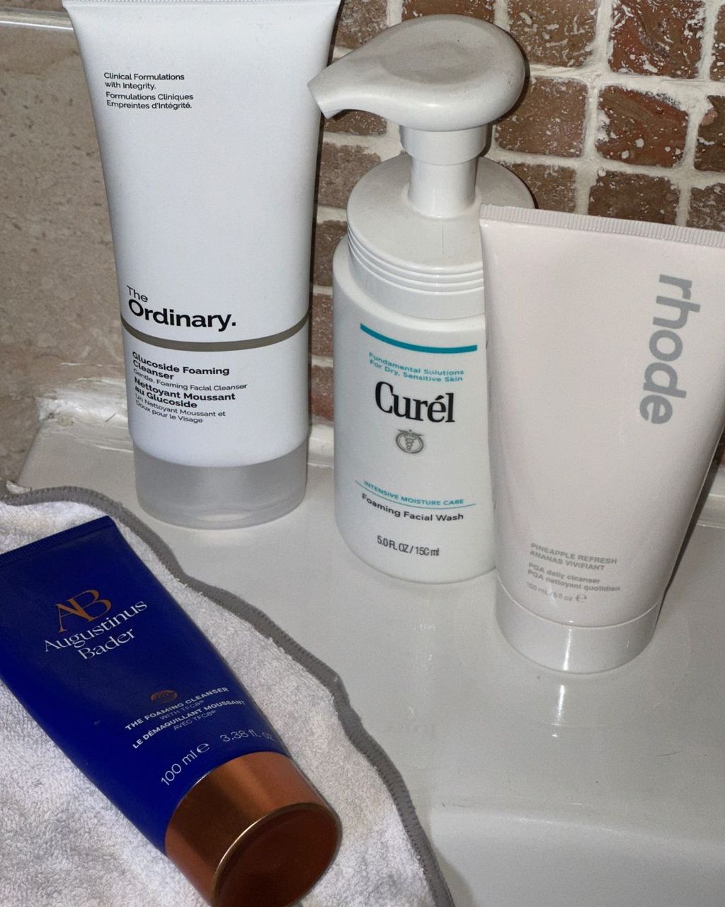 The Best Foaming Cleansers to Refresh and Balance Your Skin | Who What Wear