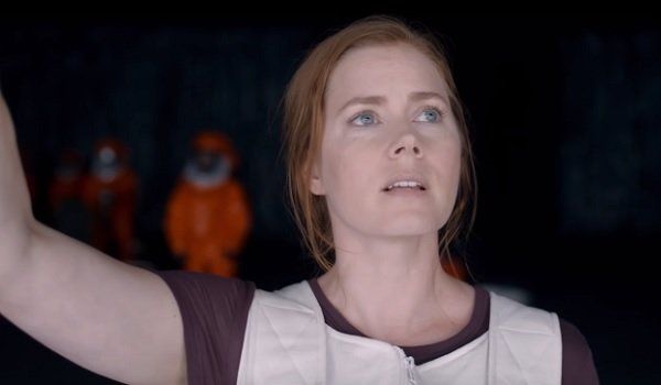 Arrival Trailer: Watch What Happens When Amy Adams Makes First Contact ...