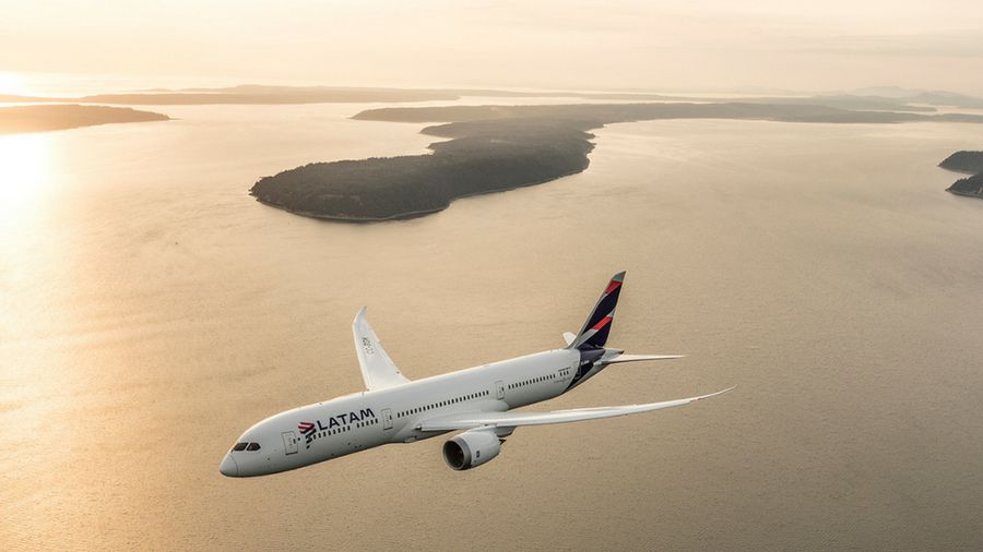 The 787 planning to intercept the 'Einstein eclipse' | TechRadar