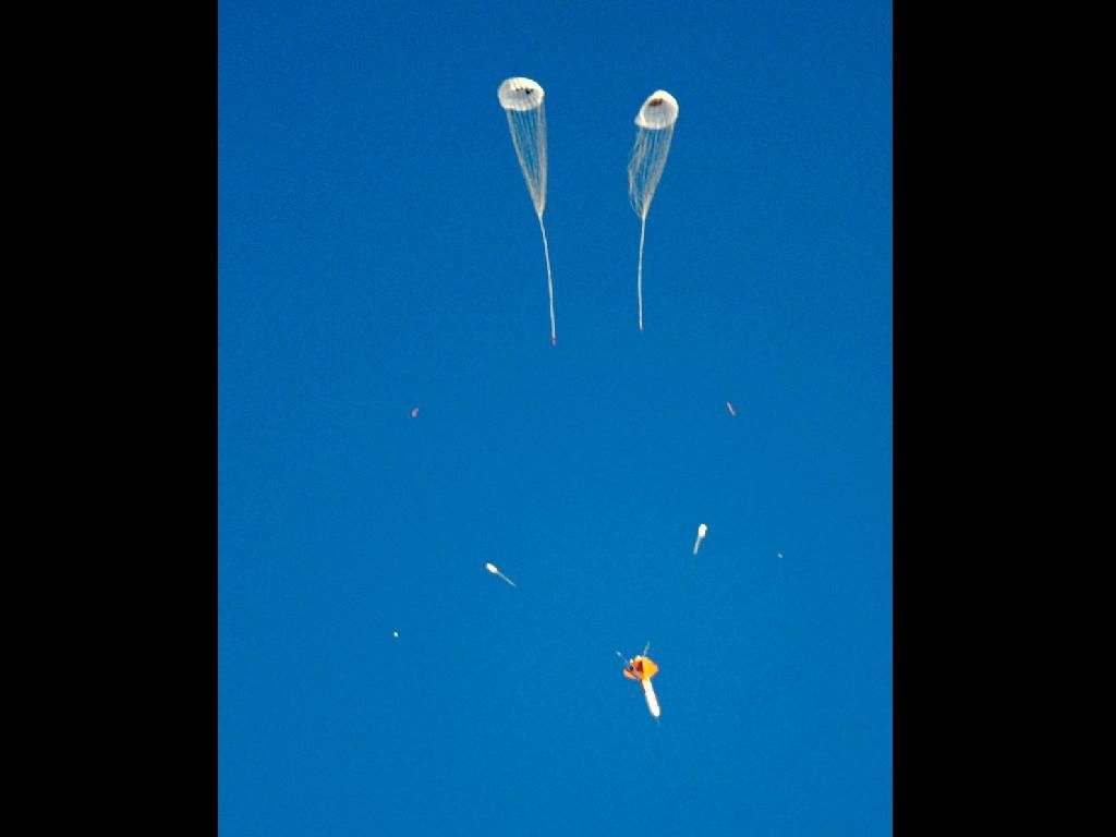Photos: NASA Tests Orion Spacecraft Parachutes: Dec. 20, 2011 | Space