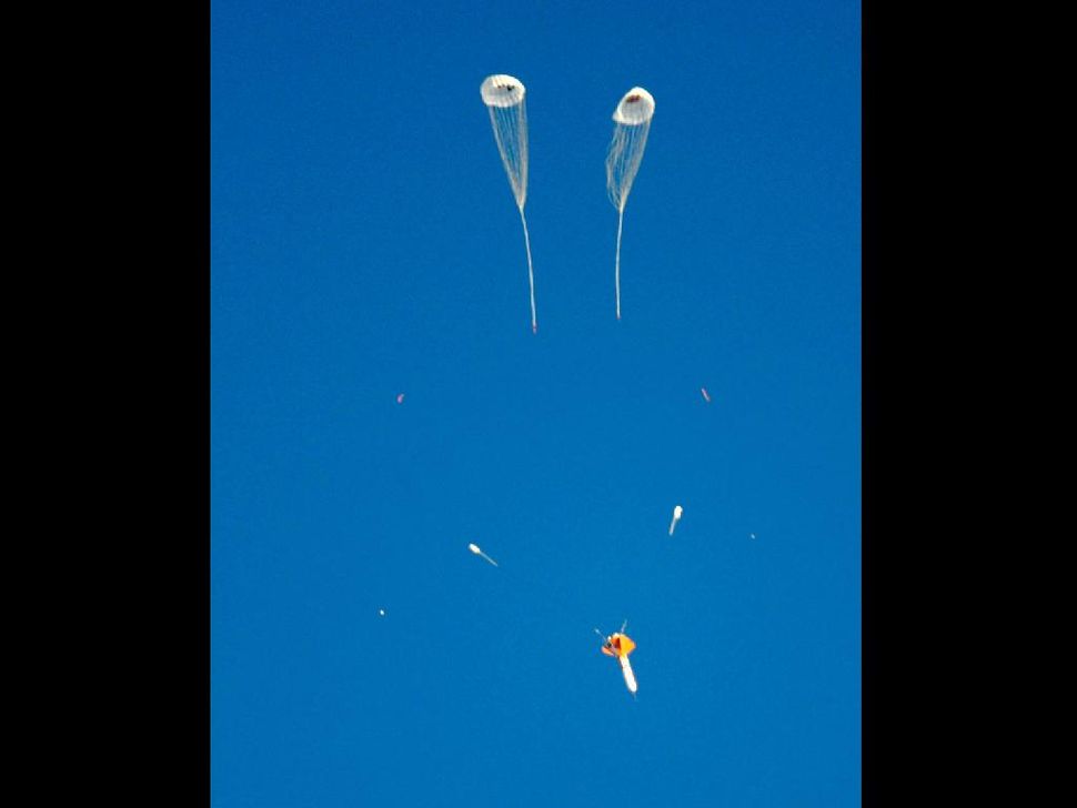 Photos: NASA Tests Orion Spacecraft Parachutes: Dec. 20, 2011 | Space