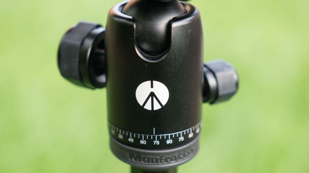 Manfrotto Element MII tripod review | Space