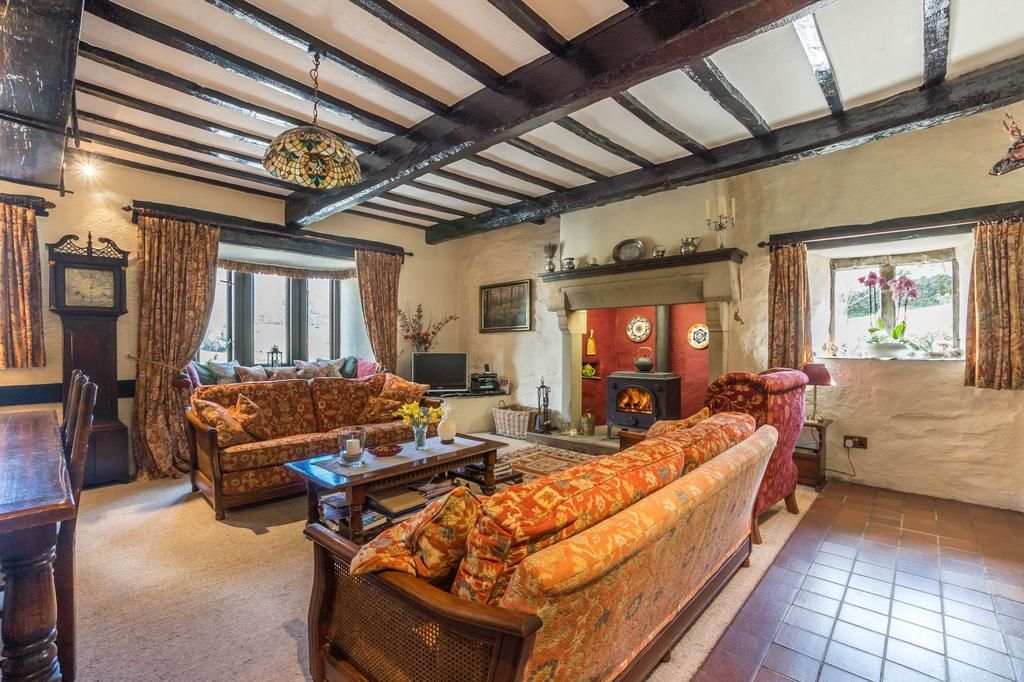 Ten splendidly isolated houses for sale across Britain, from valleys in ...