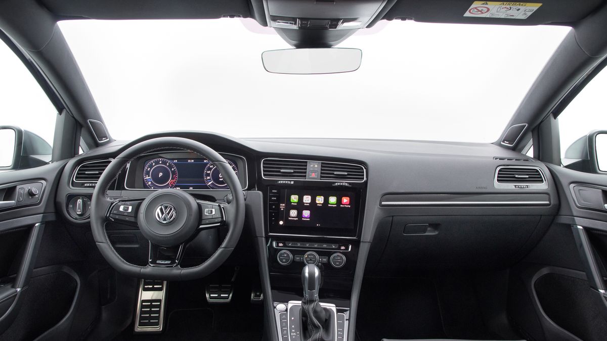 This button on the 2018 VW Golf takes you from thrill ride to cushion ...
