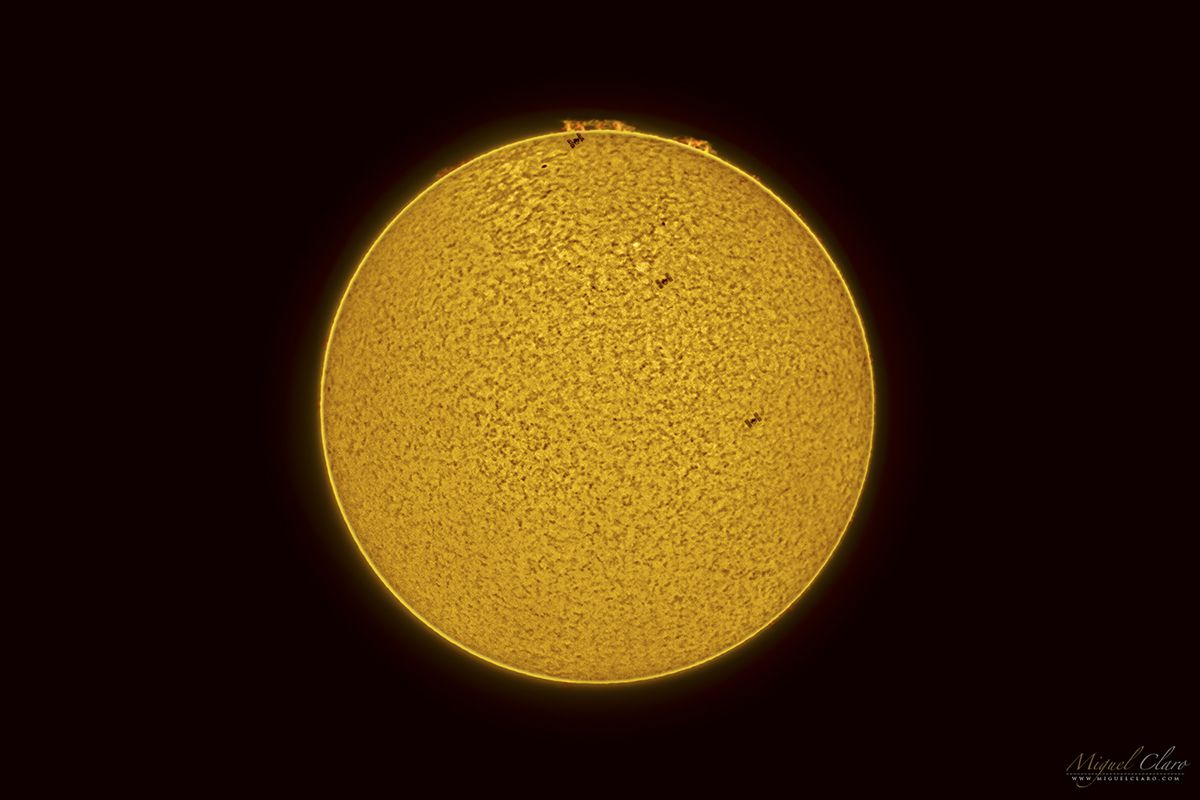 International Space Station Transits a Solar Prominence (Photo) | Space
