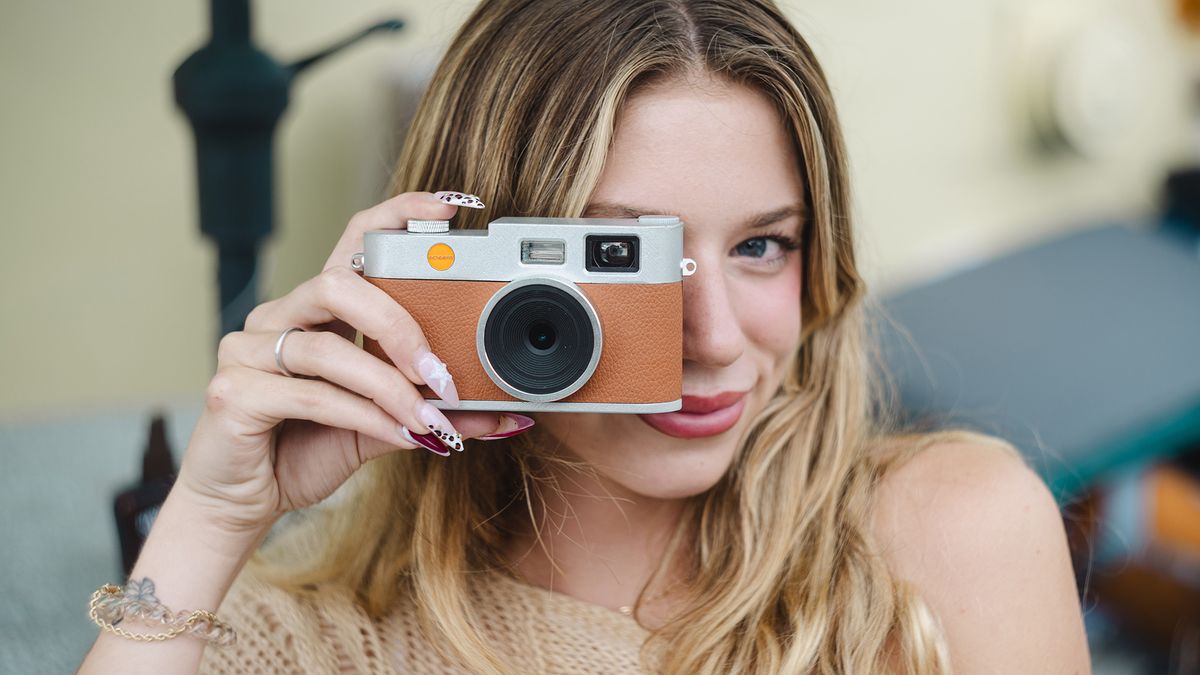 This cheap retro compact camera has devoured its Kickstarter target ...