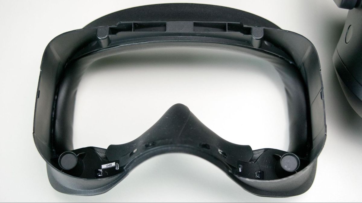 HTC Vive Focus 3 Review: The Best VR Headset You Don’t Want | Tom's ...