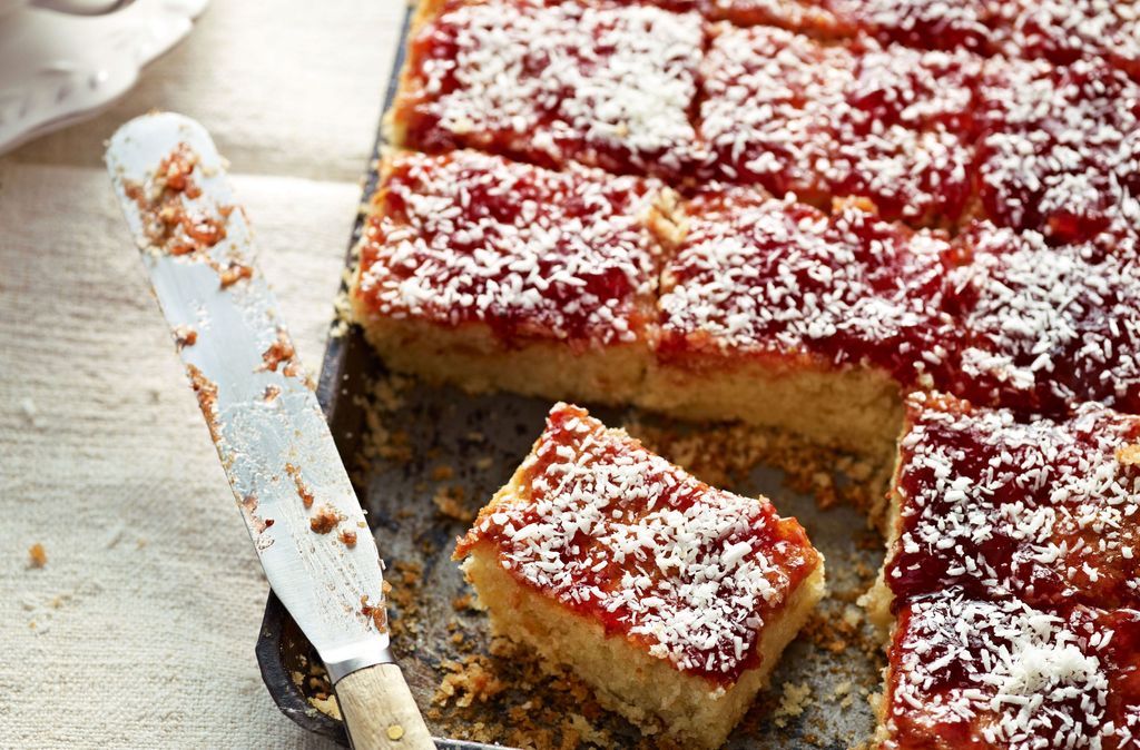 44 easy traybake recipes and ideas | GoodtoKnow