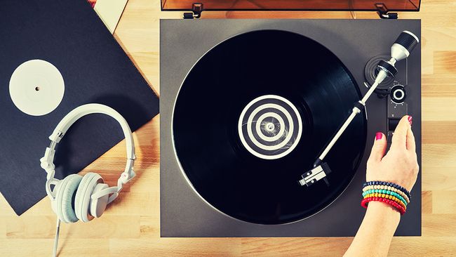 CD vs vinyl: Which sounds better and why it matters | Louder