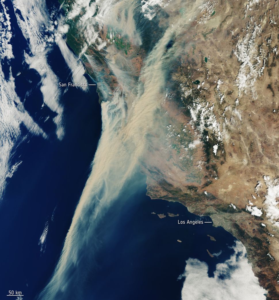 Raging California wildfires spotted from space (photos) | Space