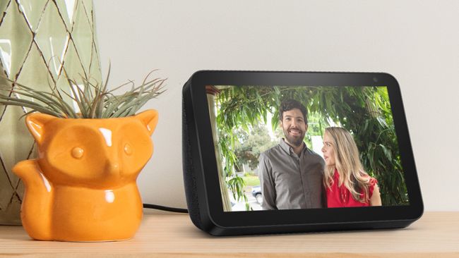 Amazon Echo Show 8 (1st gen) vs Amazon Echo Show 8 (2nd gen): which ...