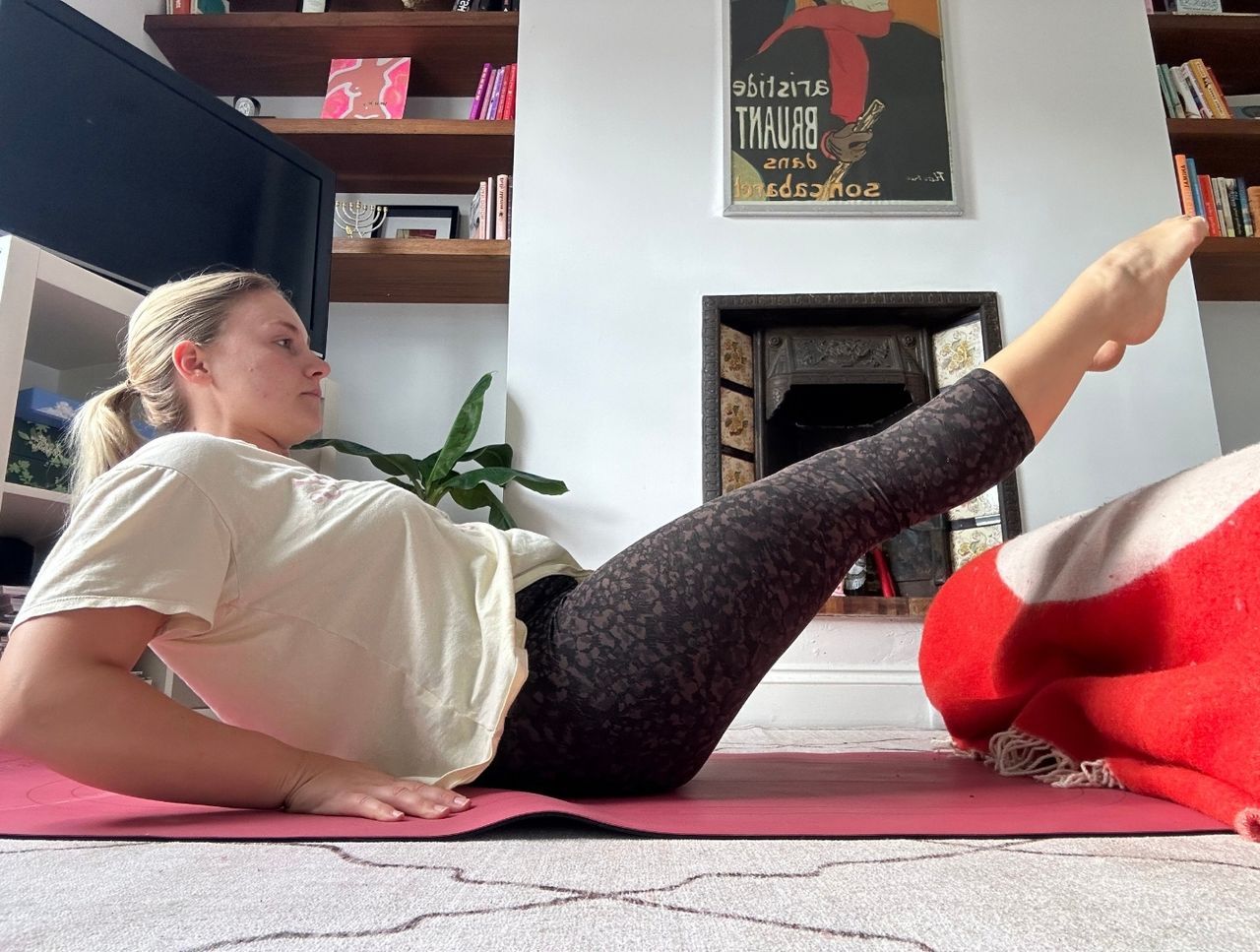 I only had 10 minutes to work out so I tried this full-body Pilates ...