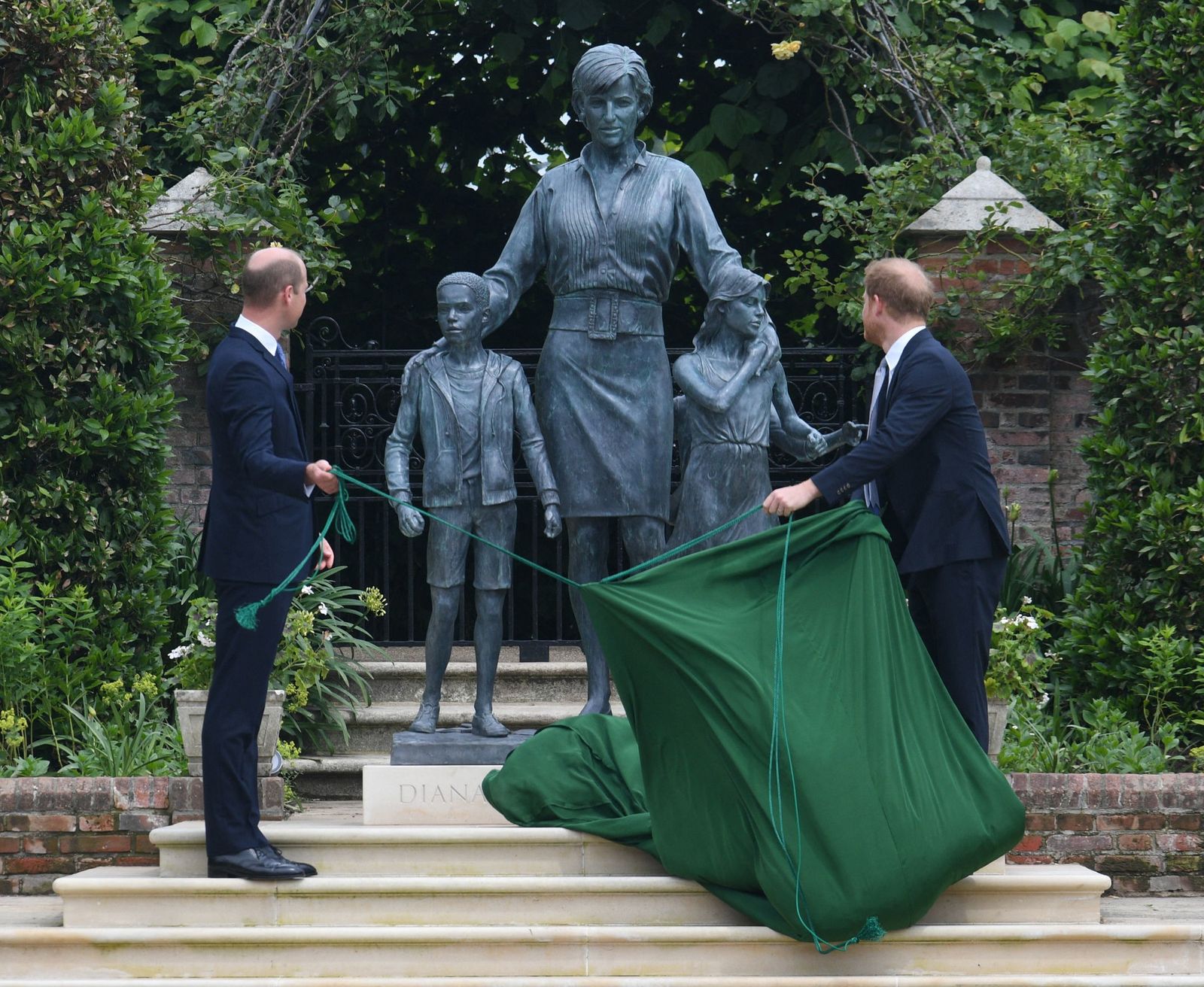 Davina McCall deletes comment slamming Princess Diana statue | Woman & Home