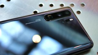 Huawei P30 Pro review (early verdict): unprecedented camera, familiar ...