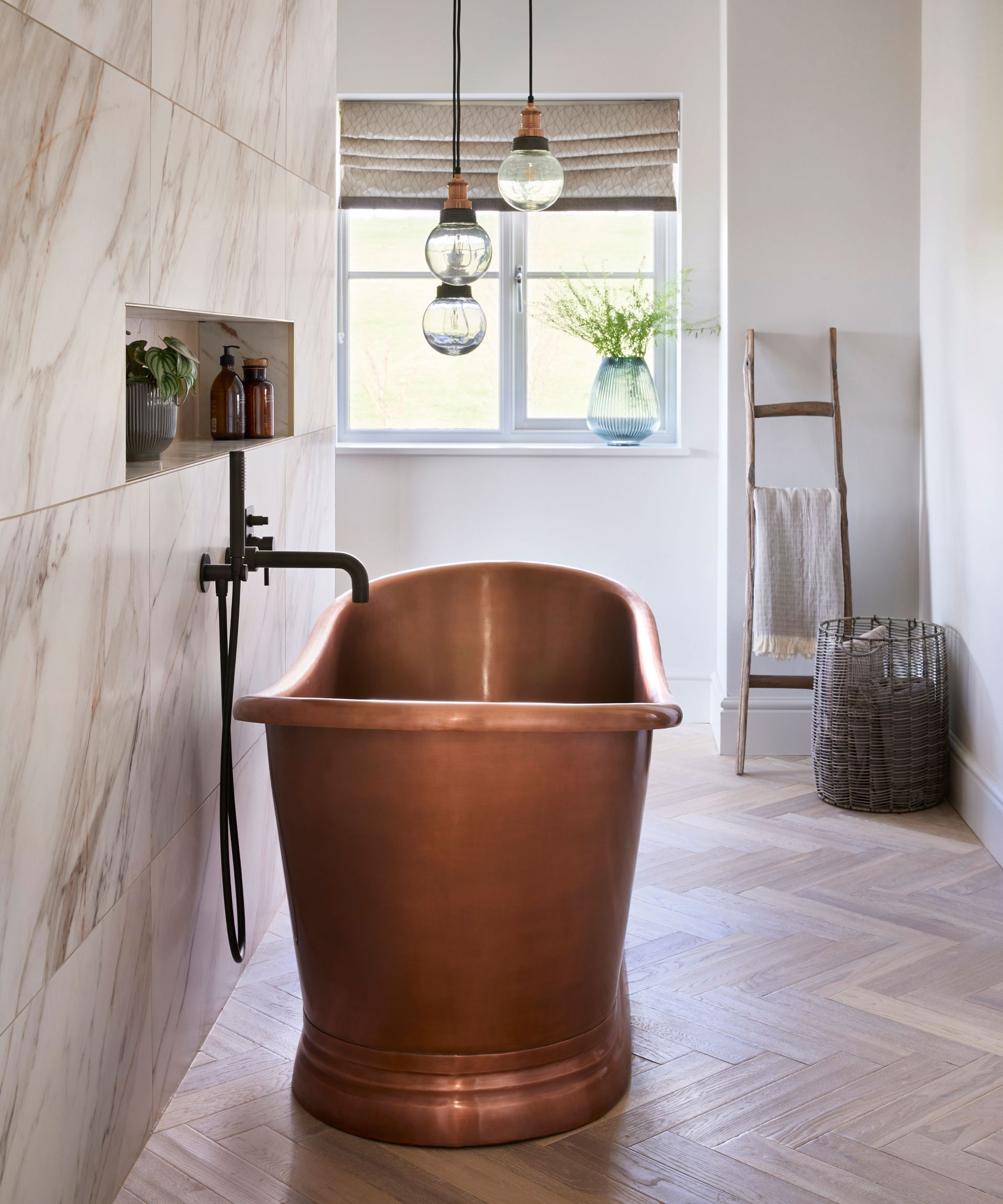 How to choose a bathtub: an expert, 7-step guide | Homes and Gardens