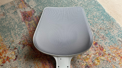 Slouch Task One review: an office chair that finally looks as good as ...