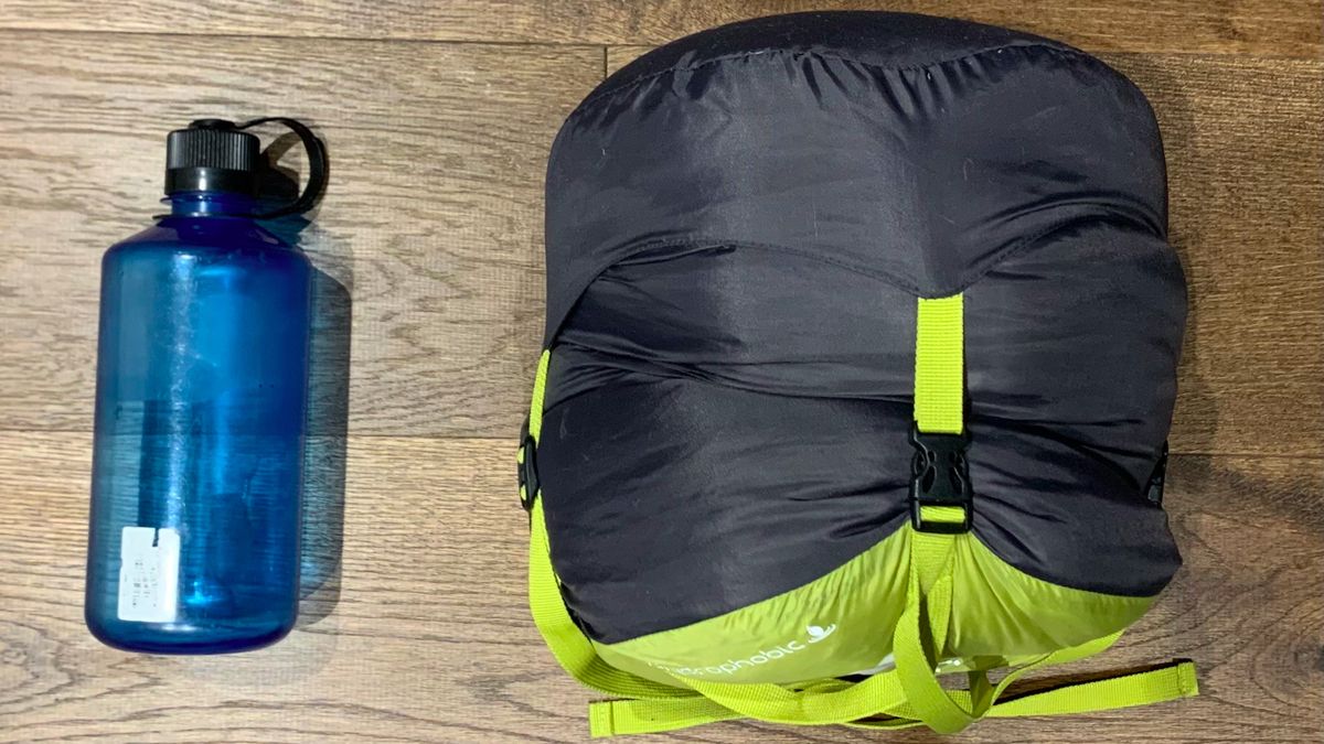 OEX Leviathan EV 900 sleeping bag sleeping bag review | Advnture