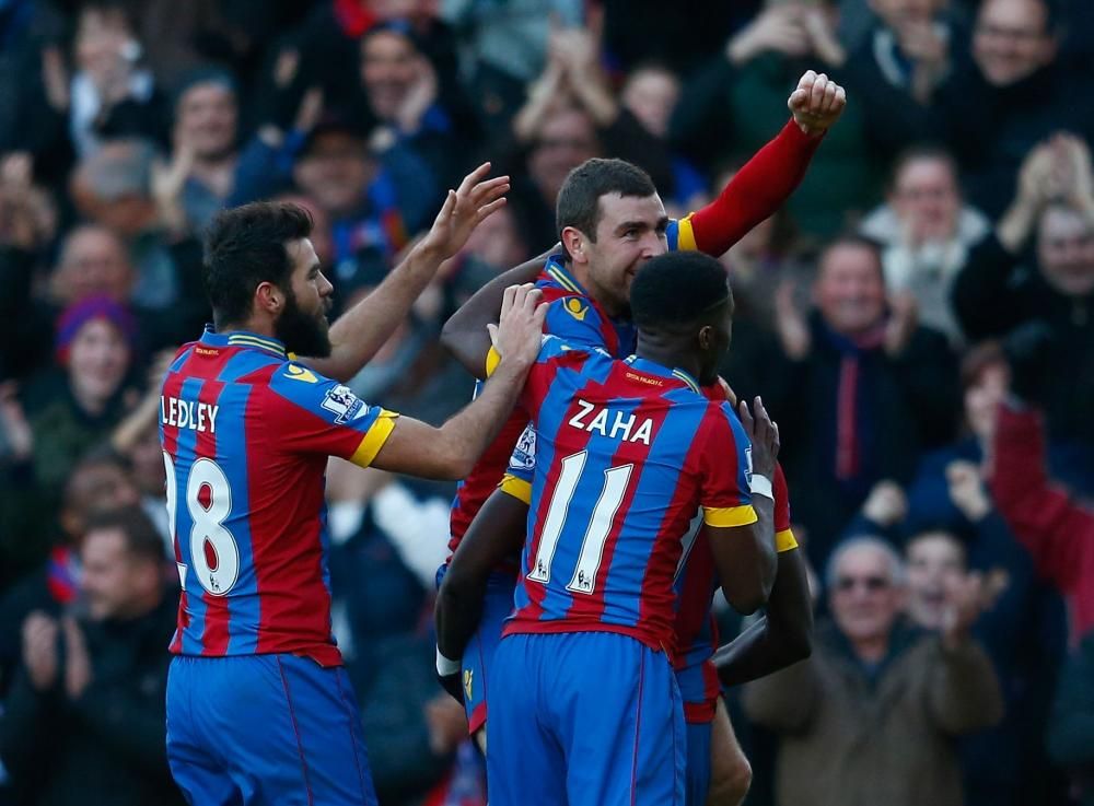 Warnock hails McArthur form for Palace | FourFourTwo Warnock hails McArthur form for Palace | FourFourTwo