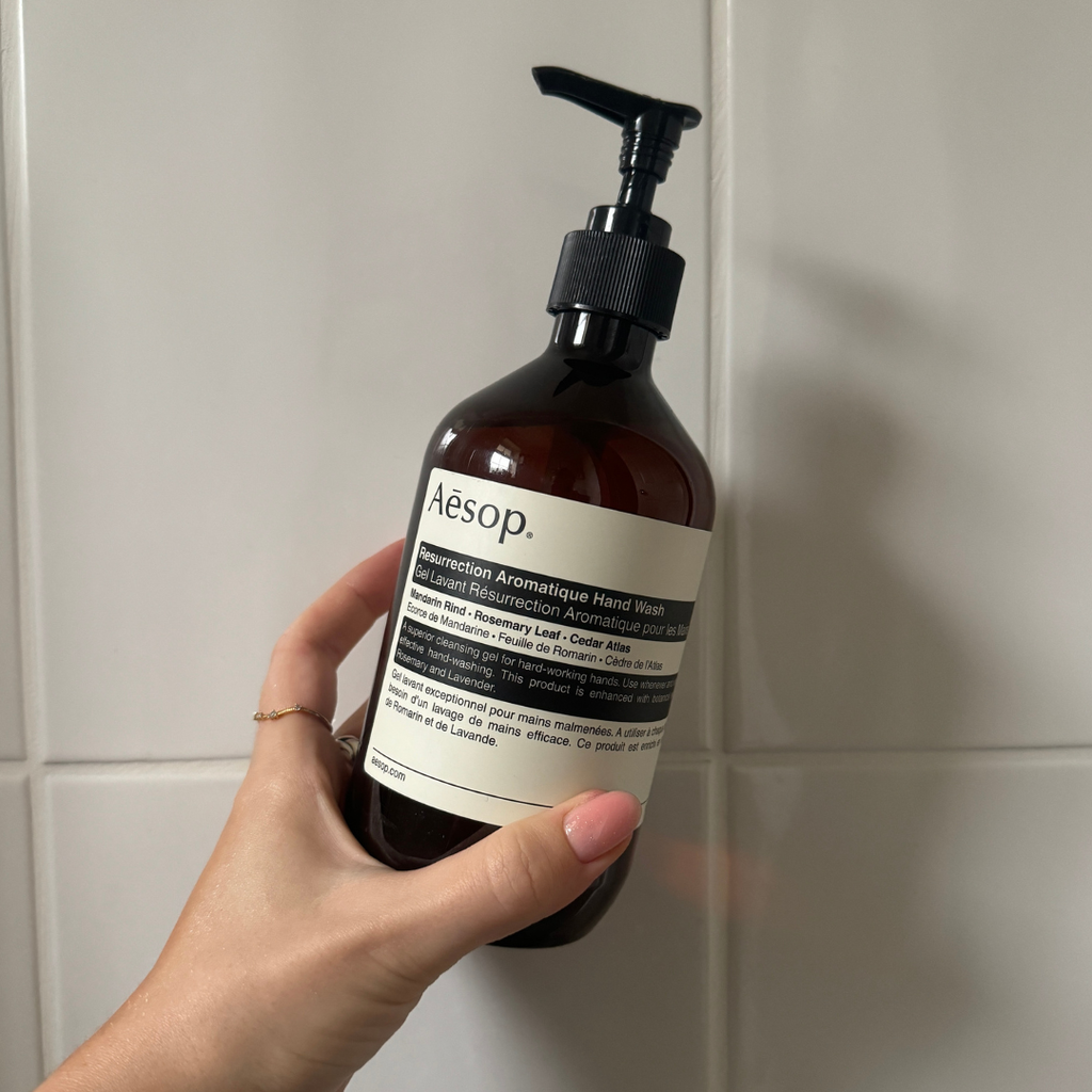 Make your own hand sanitiser with just four inexpensive ingredients ...