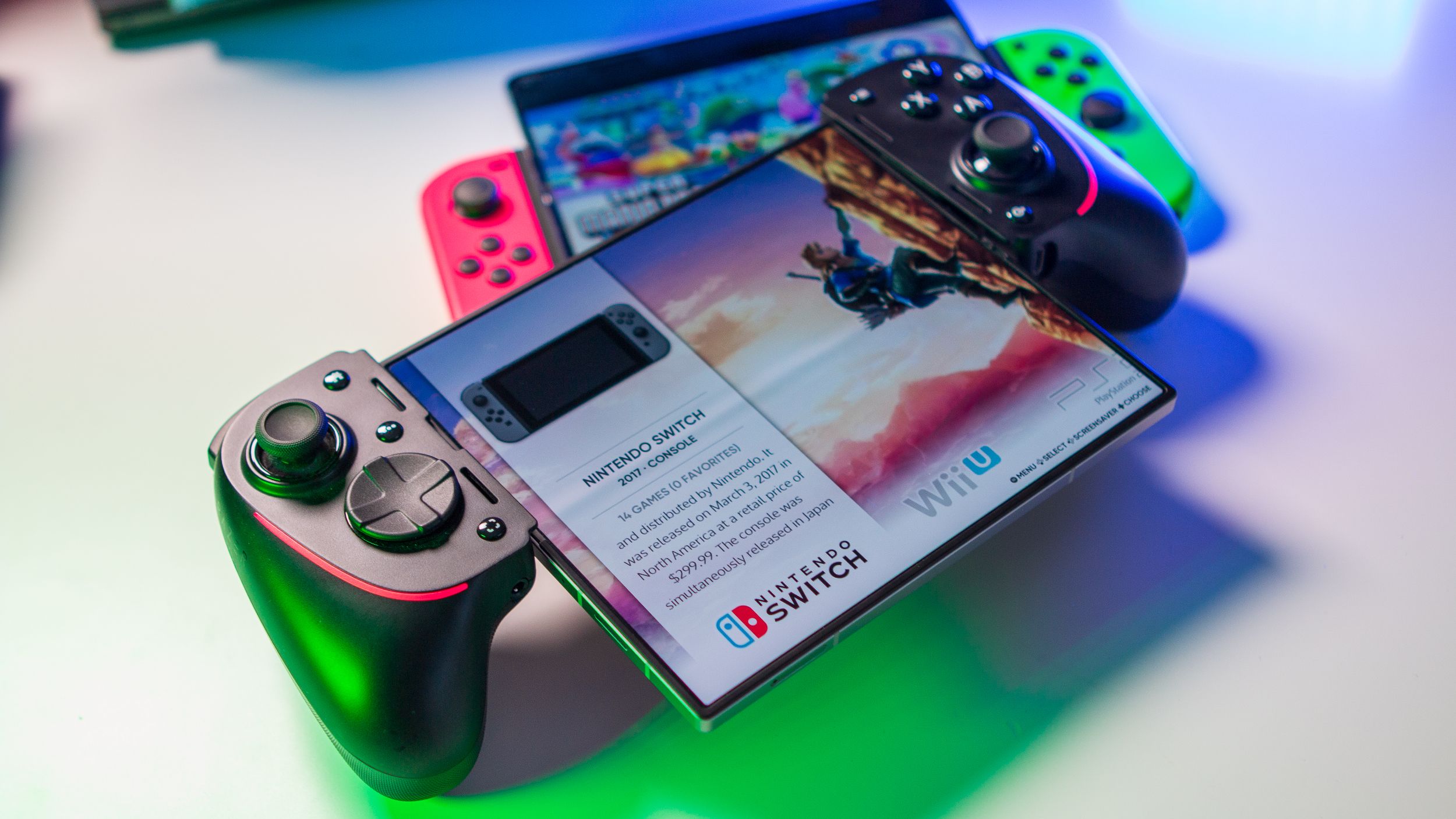Samsung might be working on the first foldable gaming handheld ...