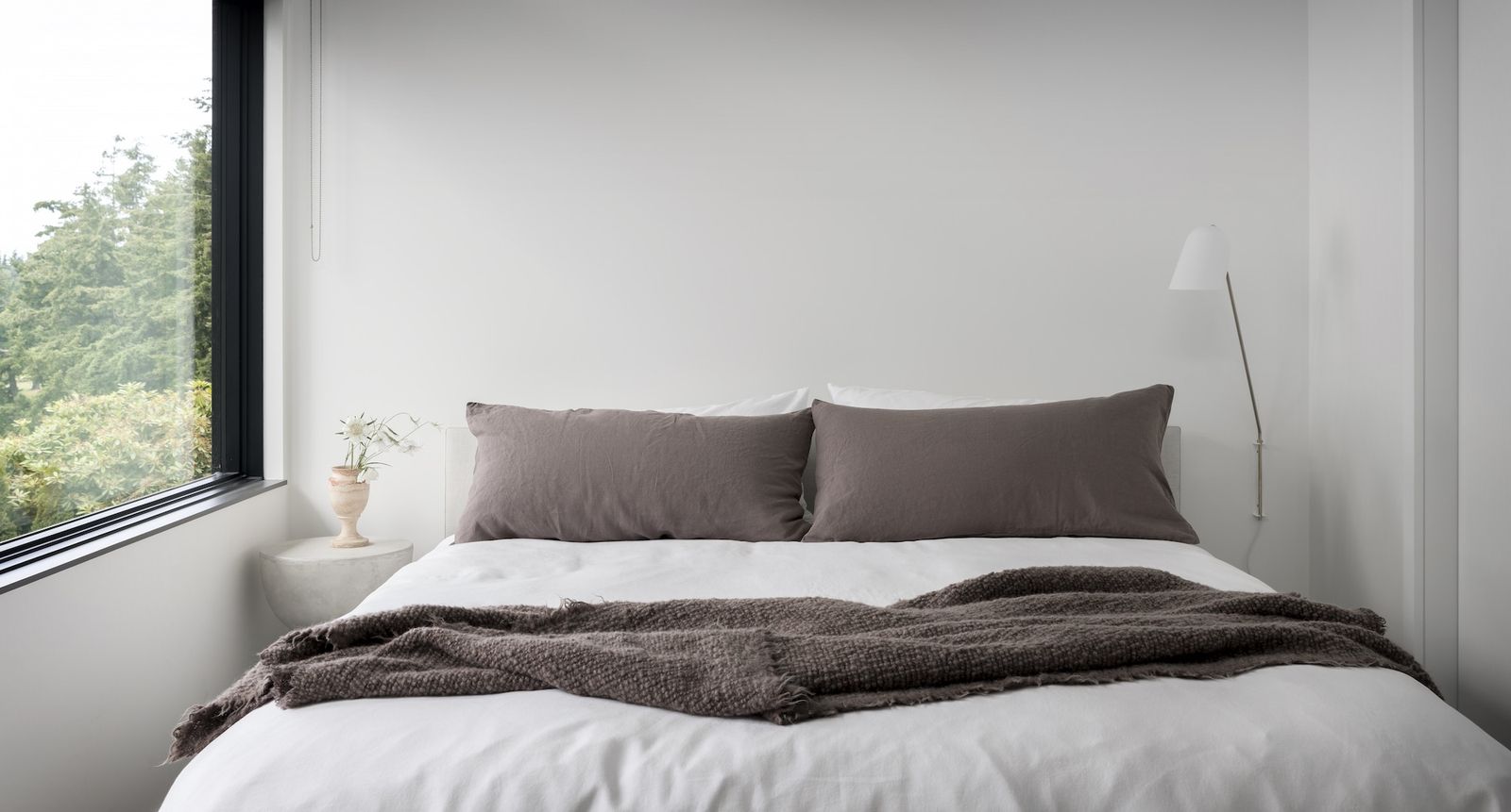 Linen Vs Cotton Sheets — Which Are Actually Best for Sleep, Comfort and ...
