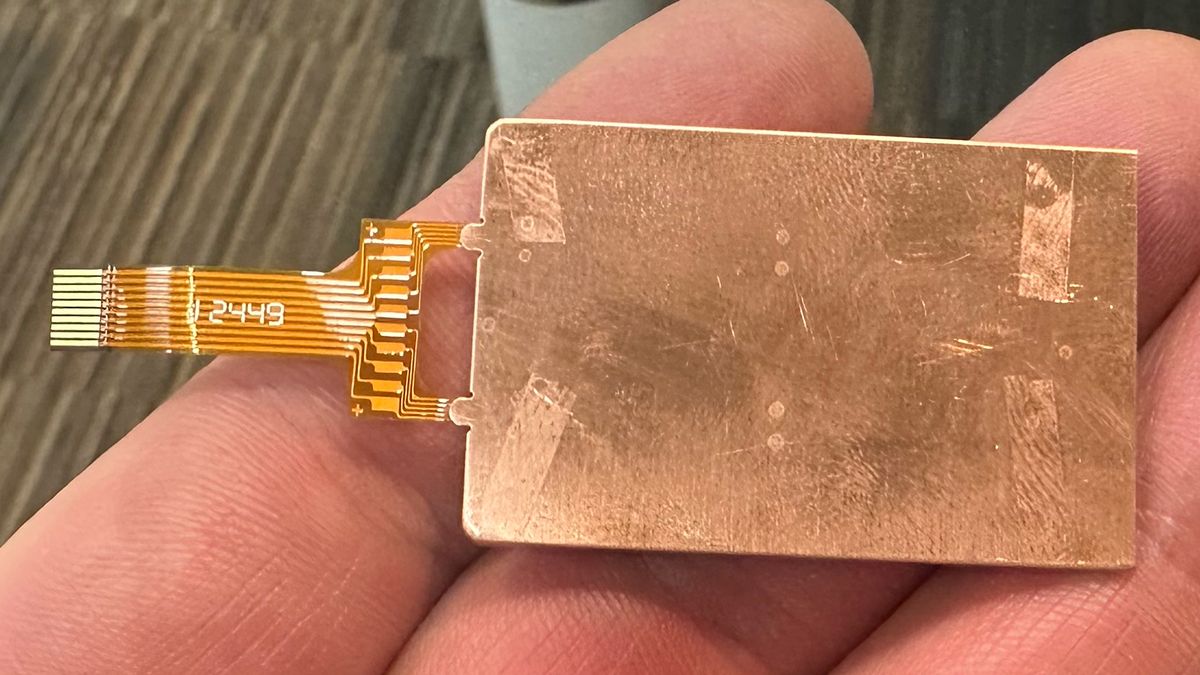 Fanless AirJet Mini G2 cooler promises 42% more cooling performance in ...